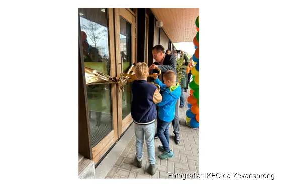 IKEC de Zevensprong officieel geopend: School van de toekomst zet het ...